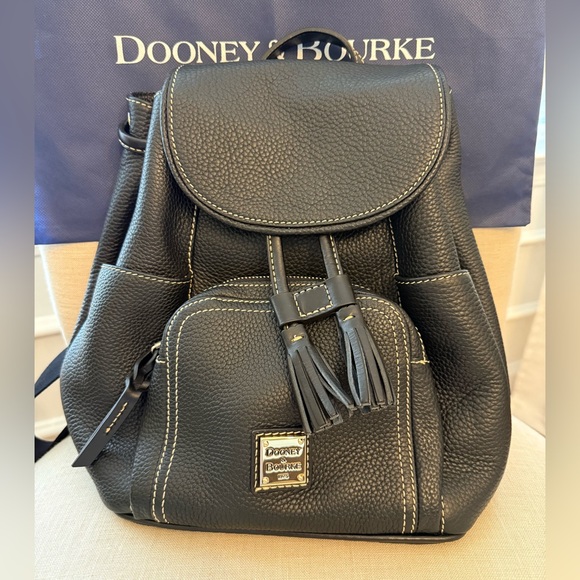 Dooney & Bourke | Bags | Dooney Bourke Black Pebble Leather Medium ...